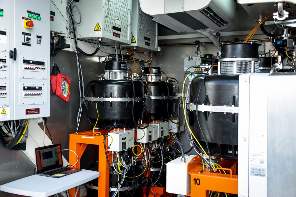 Flywheels aid in fast EV charging - EV Snapshot